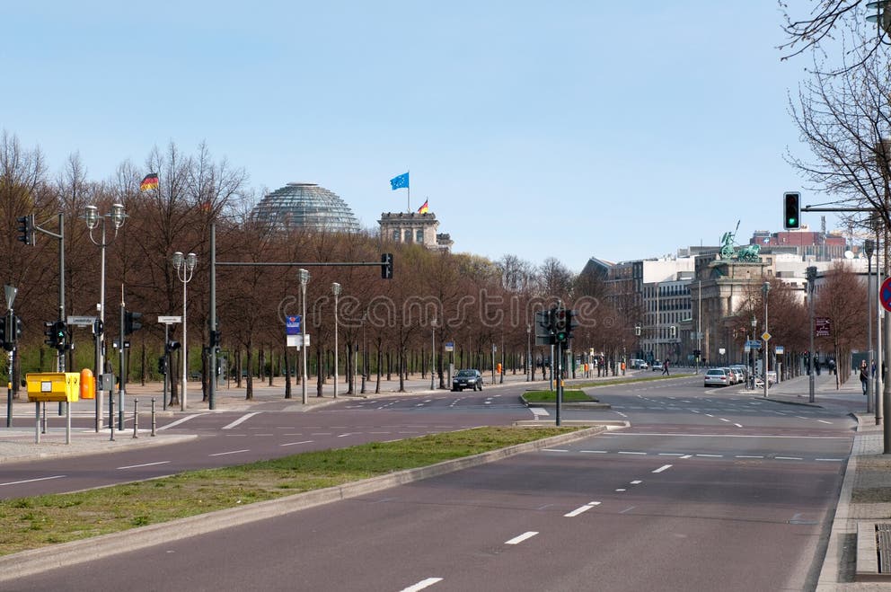 The Avenue on Former Place of Berlin Wall Editorial Photography - Image ...