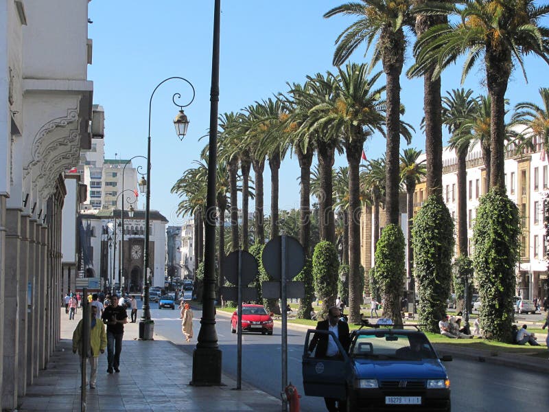 Sur La Rue De Rabat Rabat Est La Capitale Du Maroc Image éditorial ...