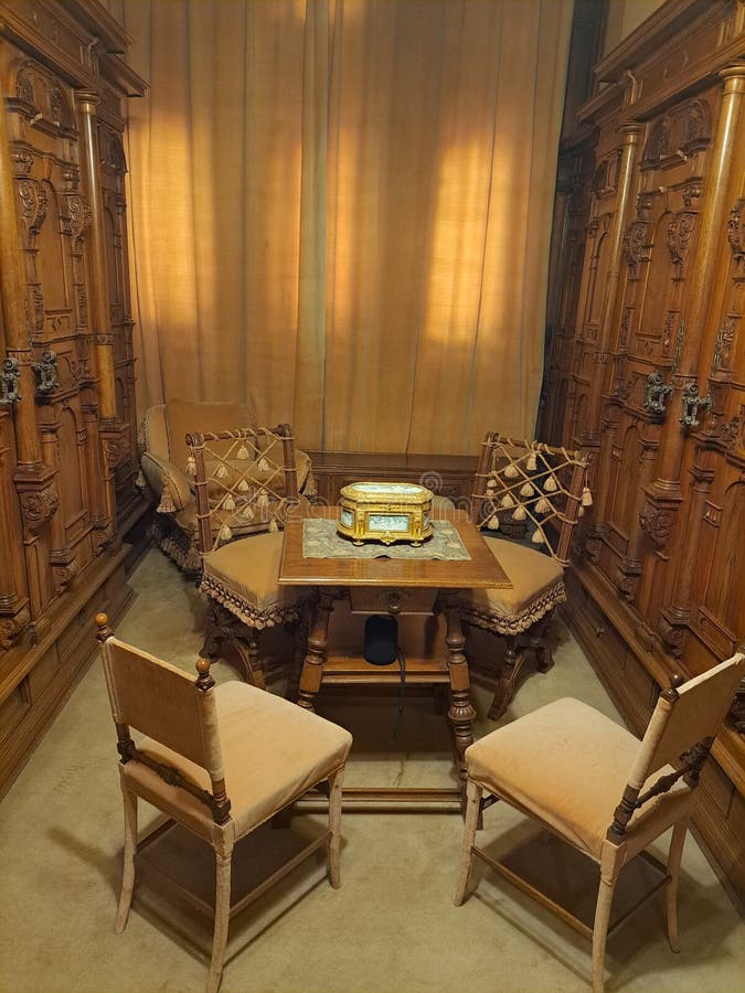 Average Architecture Enjoyer Stock Image - Image of wood, flooring ...