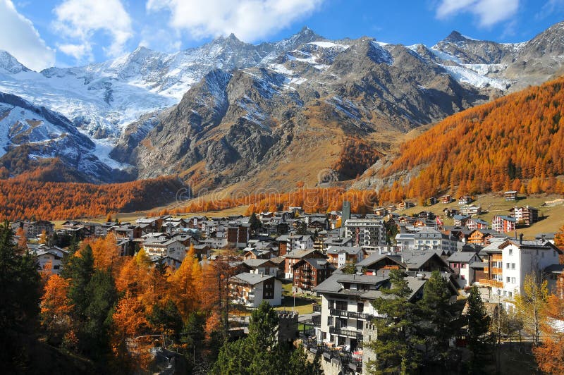 I Stadens Centrum Zermatt, Schweiz Redaktionell Arkivbild - Bild av ...