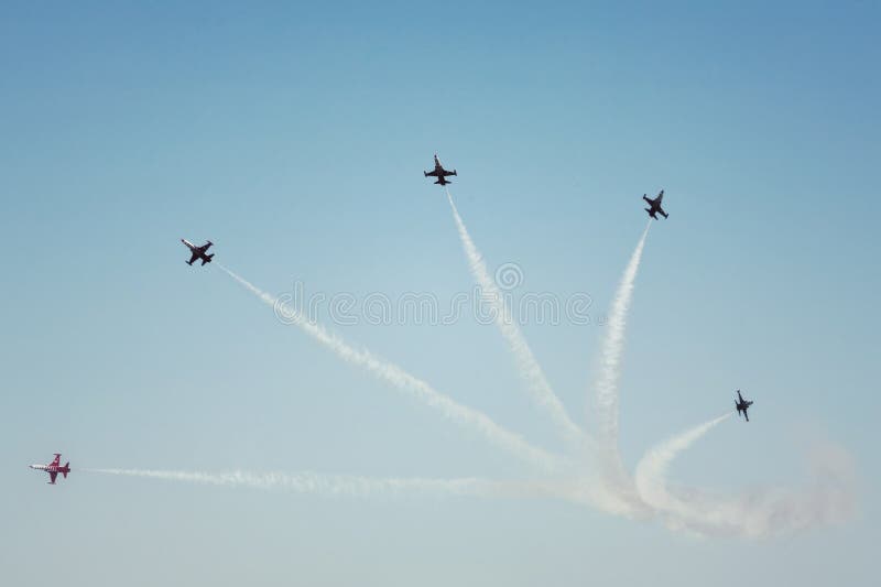 Airshow Planes in Formation Stock Image - Image of skilled, star: 32308427