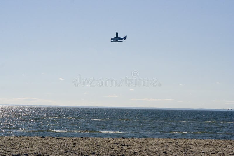Avion de mer image stock. Image du tourisme, ailes, atterrissage - 1009449