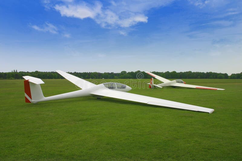 Avions de planeur image stock. Image du aérodynamique - 1710463