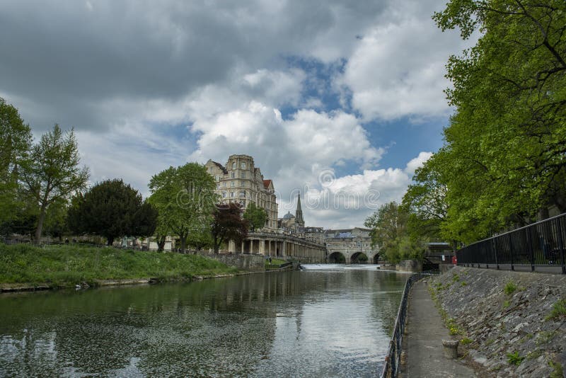 Avon River, Bath editorial stock photo. Image of build - 180771803