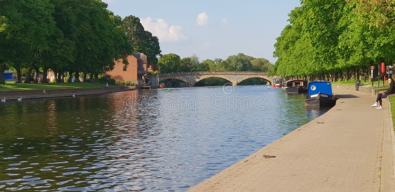 Avon River Evesham editorial stock photo. Image of river - 253343733