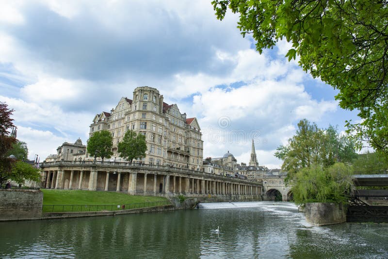 Avon River, Bath editorial photography. Image of cityscape - 180771802