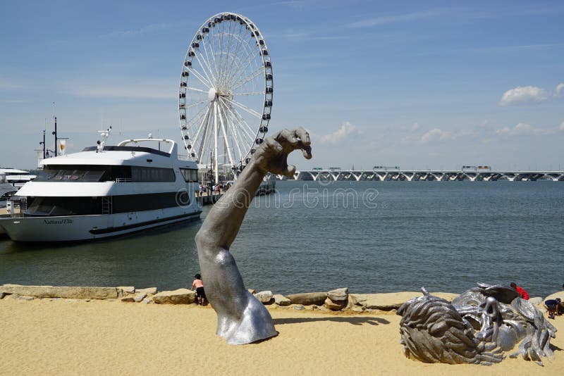 The Awakening Sculpture at National Harbor Editorial Stock Image ...