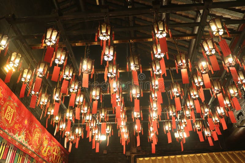Awesome Old Design and Temple History in Man Mo Temple, Hong Kong ...