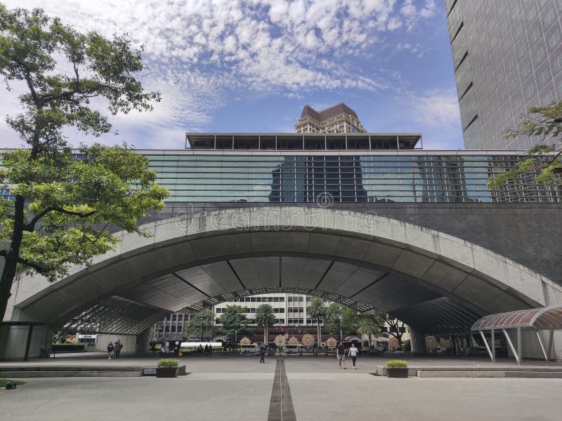 Ayala Triangle Gardens in Manila Editorial Photo - Image of beauty ...