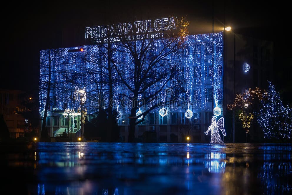 Ayuntamiento Tulcea imagen editorial. Imagen de navidad - 36632655