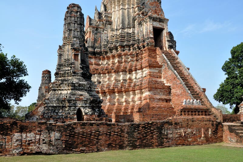 Wat Chai Watthanaram, Ayutthaya (Thailand) Stock Image - Image of ...