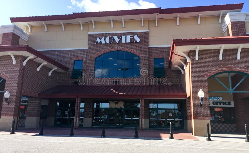Azalea Square Stadium Cinema Real Imagen de archivo editorial - Imagen ...