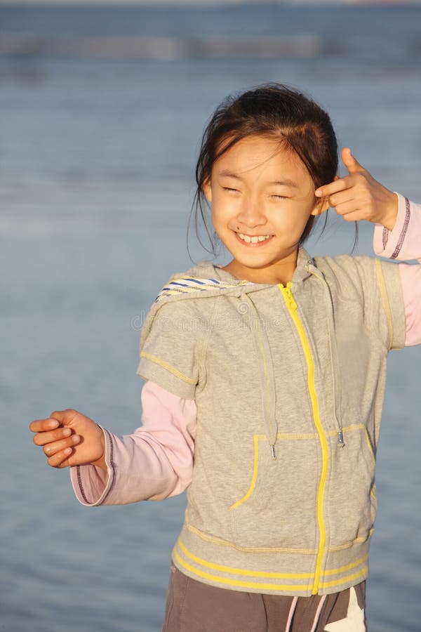 Aziatisch kind stock afbeelding. Image of mensen, vrijetijdsbesteding ...