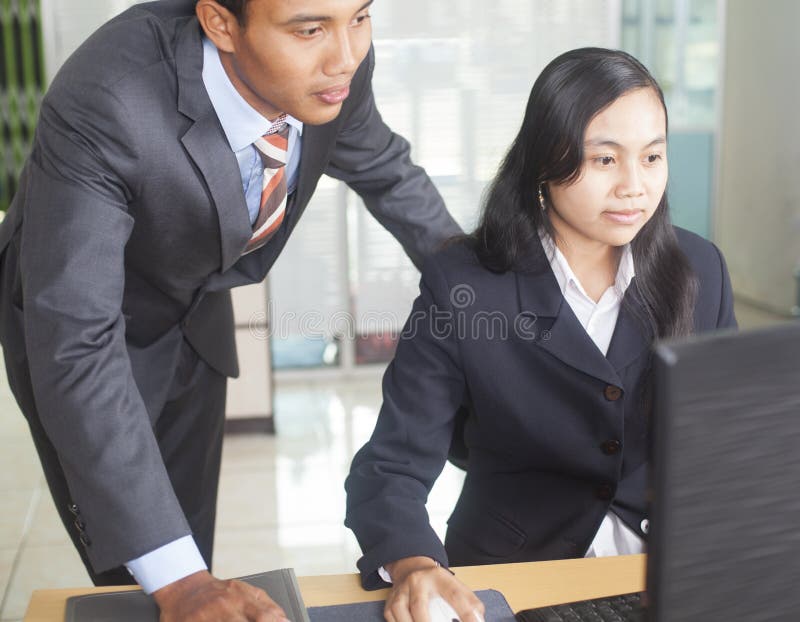 Aziatische Mensen Jonge Zaken Stock Afbeelding - Image of baan, portret ...