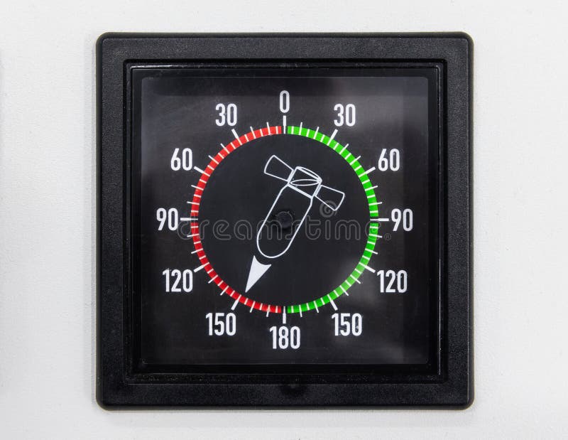 Indicatorul Unghiului De Tiraj Azimut Al Unei Remorci Stock Photo ...