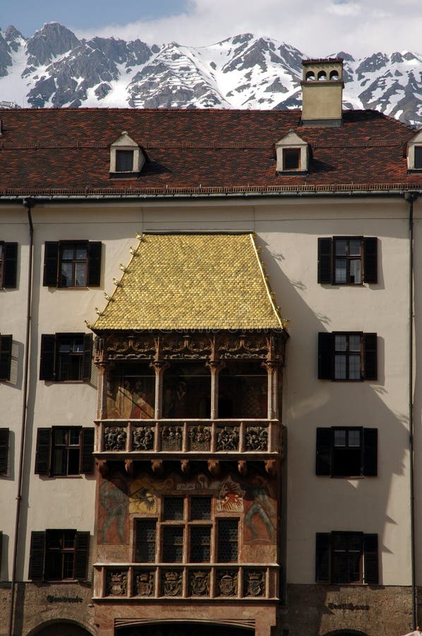 Azotea de oro foto de archivo. Imagen de dorado, azotea - 280304