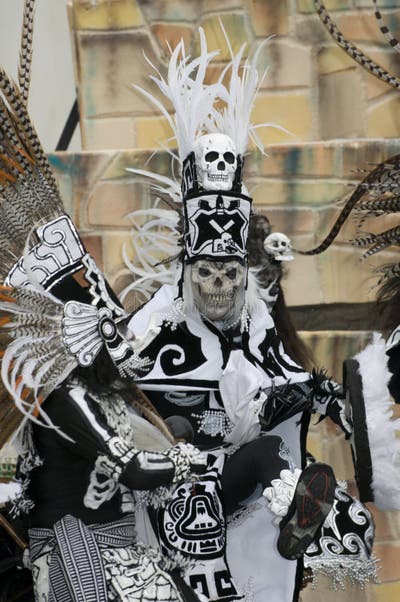 Aztec dancer editorial photo. Image of native, culture - 7079776