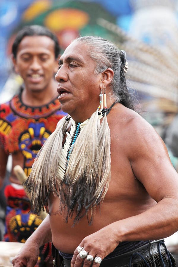 Aztec Dancer in Mexico City Editorial Stock Photo - Image of dancer ...