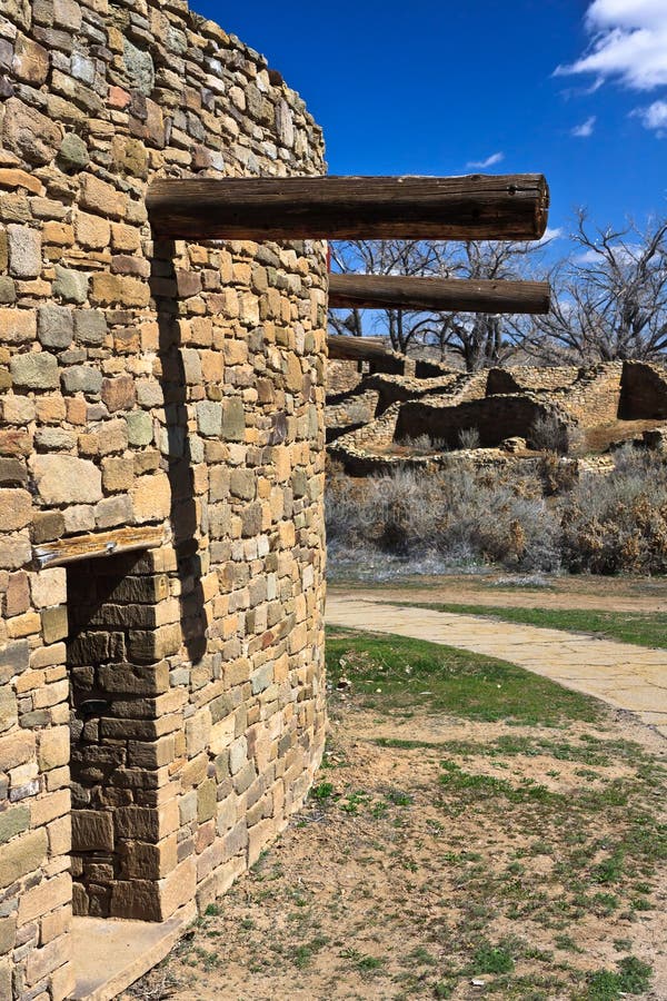 Azteca |Ruinas imagen de archivo. Imagen de edificio - 17136989