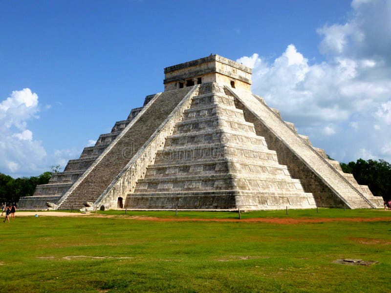 Azteekse Piramide Van Mexico Mesoamerican Piramide Stock Afbeelding ...
