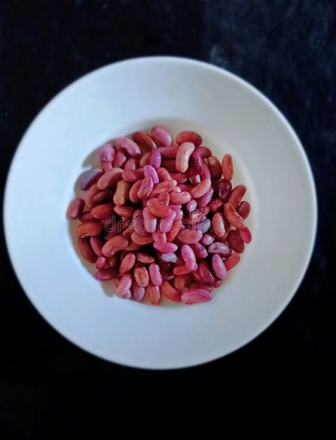 Azuki Beans or Red Mung Beans in a Bowl and Spoon on Wooden Table Stock ...