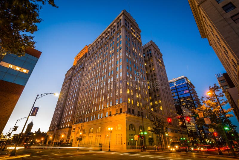 Bâtiments Et L'intersection De La Rue Et De La Rue a D'orme Du Marché ...