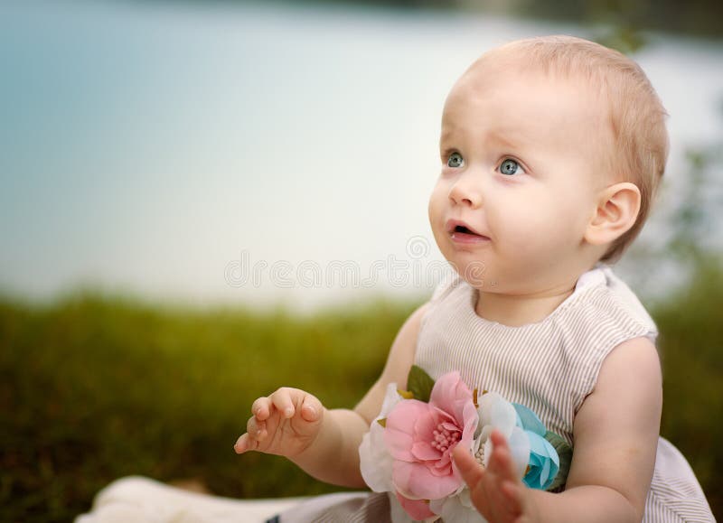 Portrait d'enfant image stock. Image du heureux, jeune - 63747165