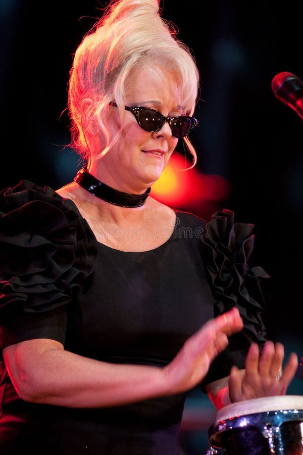 The B-52s editorial image. Image of stage, fest, songs - 20654490