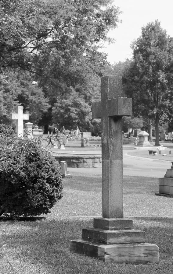 B&W Cross in the Cemetery Stock Photo - Image of pray, cemetery: 44767876