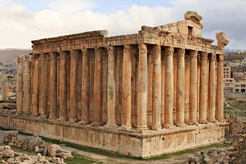 Baalbek - Ruinas De La Ciudad Fenicia Antigua Foto de archivo - Imagen ... Baalbek - Ruinas De La Ciudad Fenicia Antigua Foto de archivo - Imagen ...
