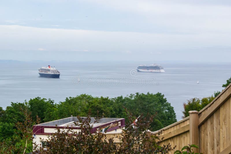 BABBACOMBE, TORQUAY, ENGLAND- 26 June 2021: Ships in the Sea at ...