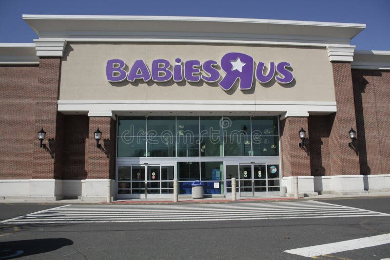 Babies R Us store editorial photography. Image of purple - 39214937