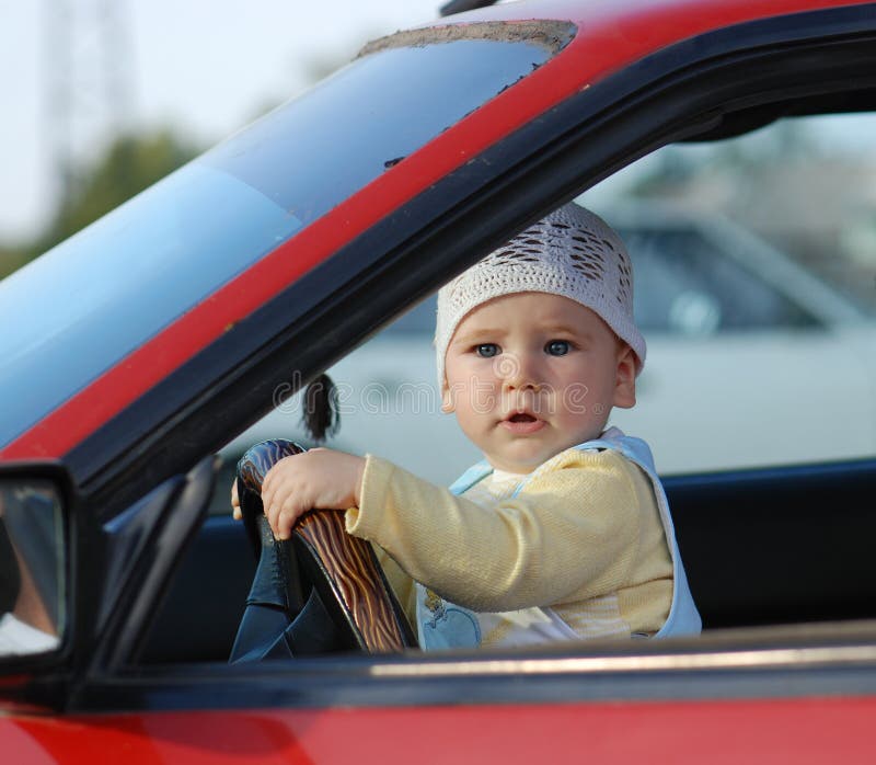 Baby in auto stock foto. Image of baby, hoed, ogen, rijden - 11283926