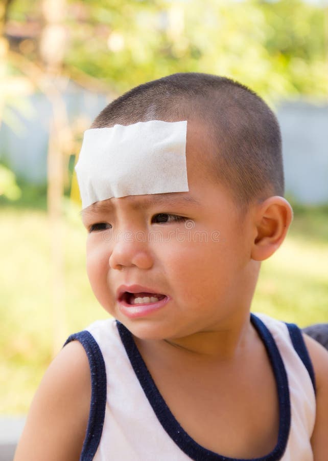 Baby Crying Uncomfortably Cold Stock Photos - Free & Royalty-Free Stock ...