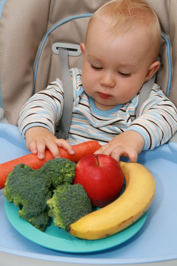 Baby en gezond voedsel stock afbeelding. Image of voeding - 11157795