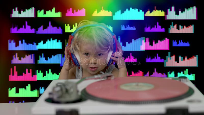 Baby Girl Dj with Turntables Stock Video - Video of audio, music: 228621545