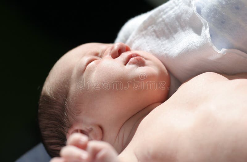 Squint of newborn baby stock image. Image of birthday - 36100187