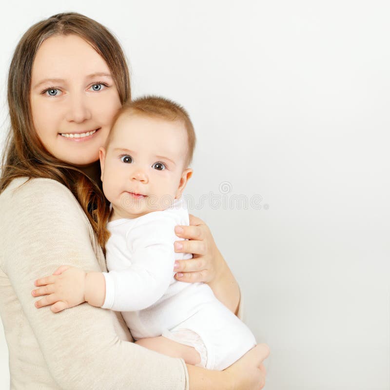 Baby und Mama, Liebe stockbild. Bild von zicklein, reizend - 33649379