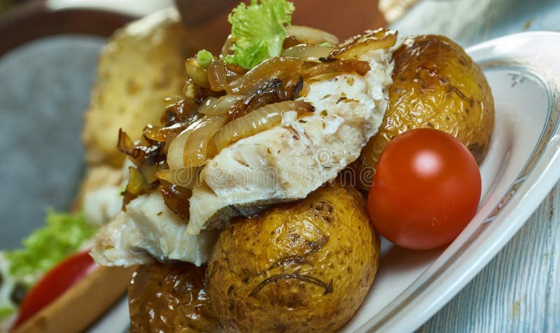 Bacalhau a lagareiro stock image. Image of lagareiro - 203980349