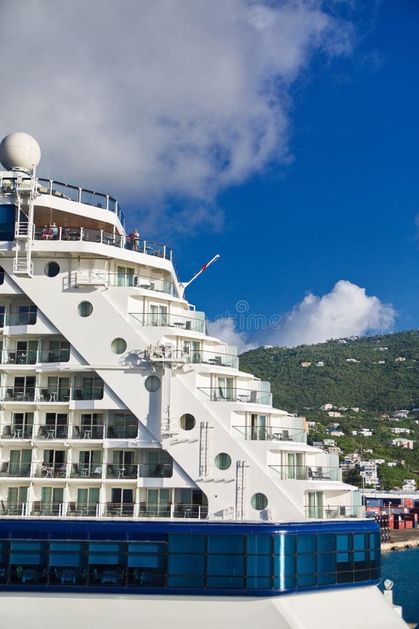250 Passenger Cruise Ship Back View Stock Photos - Free & Royalty-Free ...