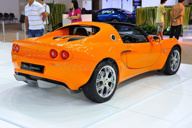 Back of LOTUS Elise editorial photo. Image of engine - 19605826