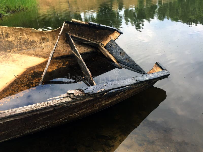 Rotten boat in Scotland stock photo. Image of highlands - 36652734