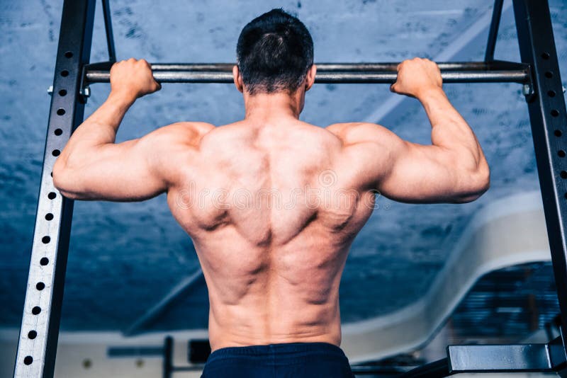 Back View Portrait Muscular Man Pulling Up Stock Photos - Free ...