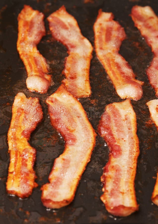 Cooking bacon pancetta stock image. Image of kitchen - 58868509
