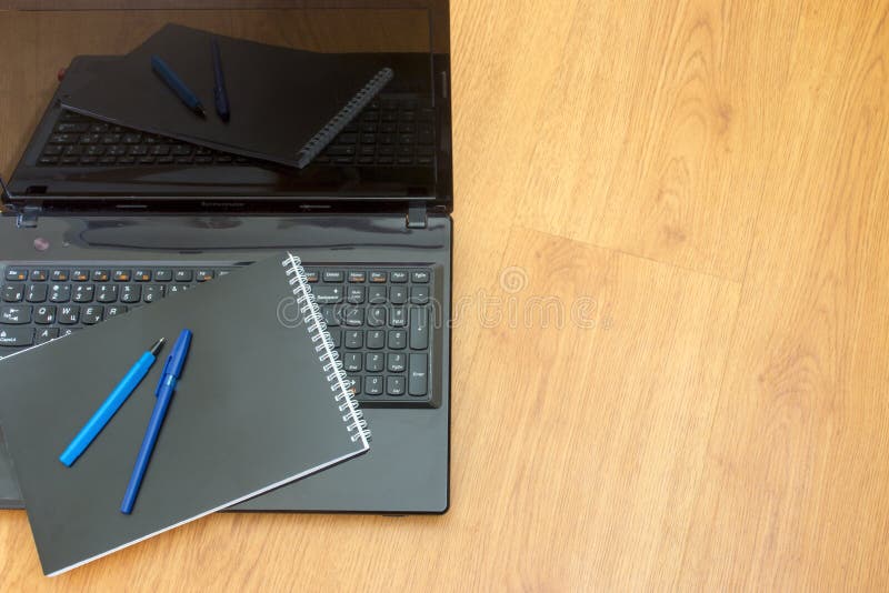 Background Computer, Notebook and Pen on the Table Stock Image - Image ...