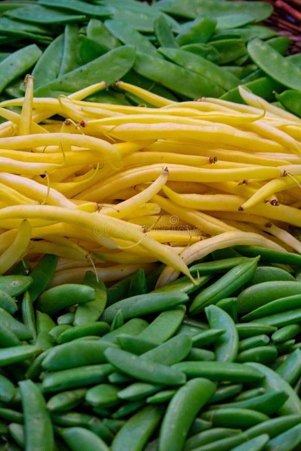 Background: Mix of Yellow and Green Beans Stock Image - Image of beans ...