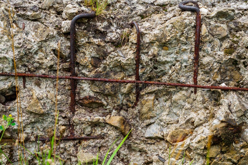 Background Old Broken Concrete Block Sticking Rusty Reinforcement Close ...