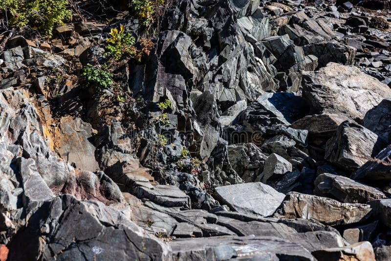 Background Texture of Gray and Brown Slat Stone Sharp Edges Jagged Rock ...