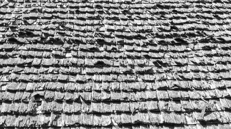 Background Texture Weathered Shake Shingle Roof in Black and White ...