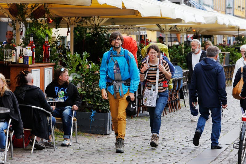 Backpackers editorial photo. Image of outdoor, walking - 158522831